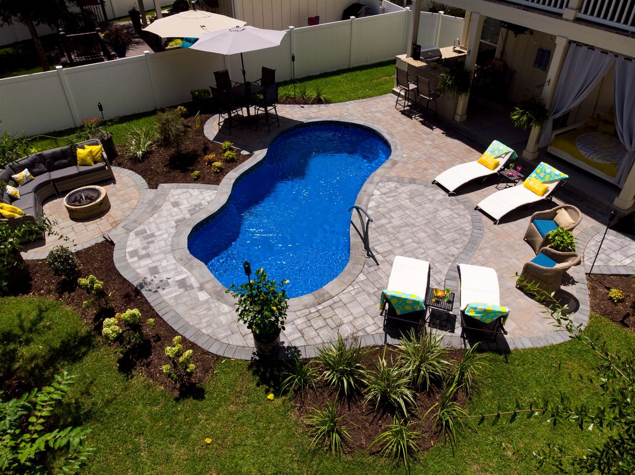 A Guide to Fiberglass Pools