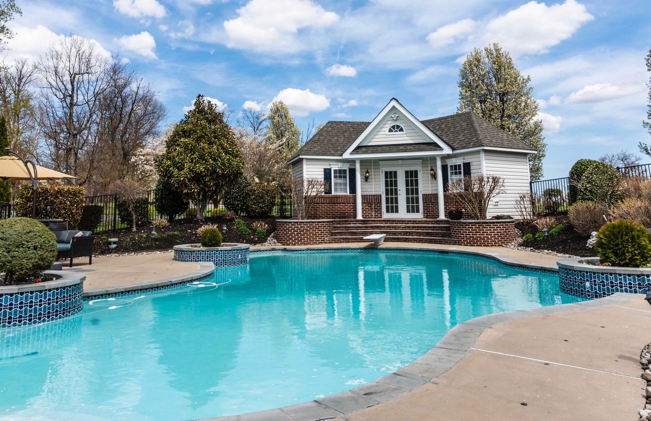 Should You Build a Pool House?